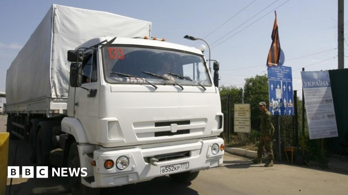 Ukraine crisis: Russia aid convoy 'invades Ukraine' - BBC News