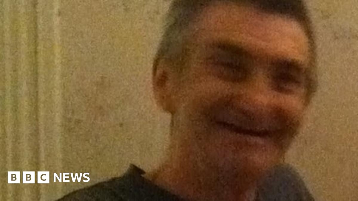 Family calls for benefit inquiry after David Clapson death - BBC News