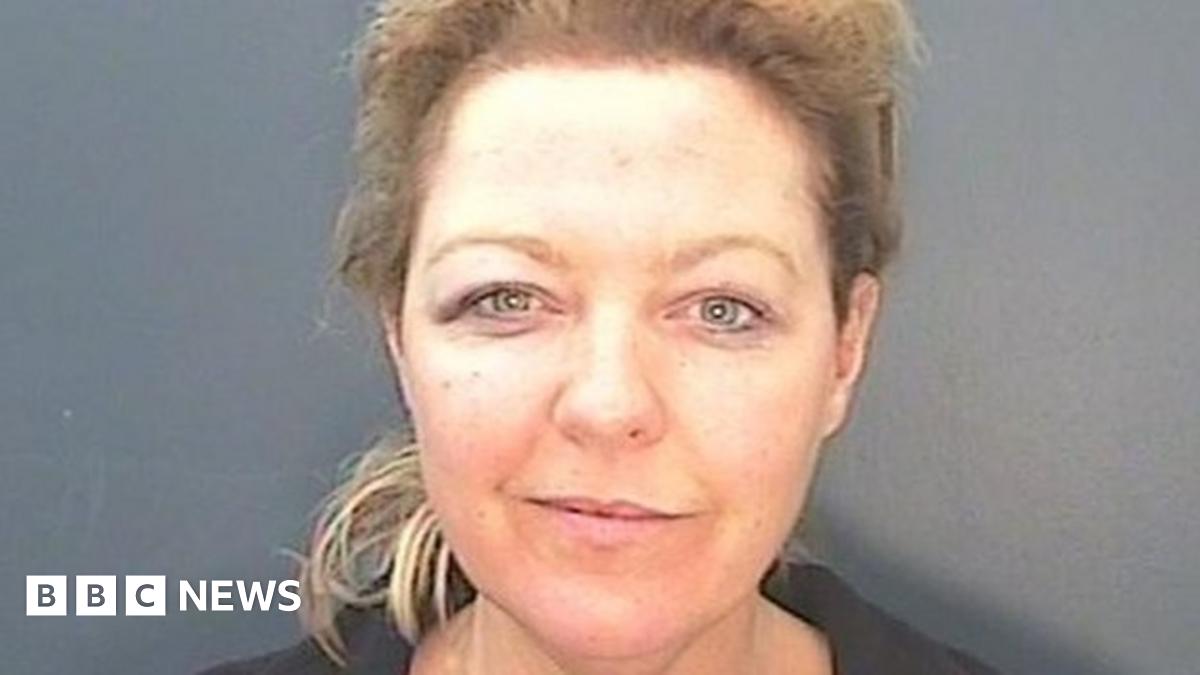 Debbie Barker jailed for Tom Bannister death crash - BBC News