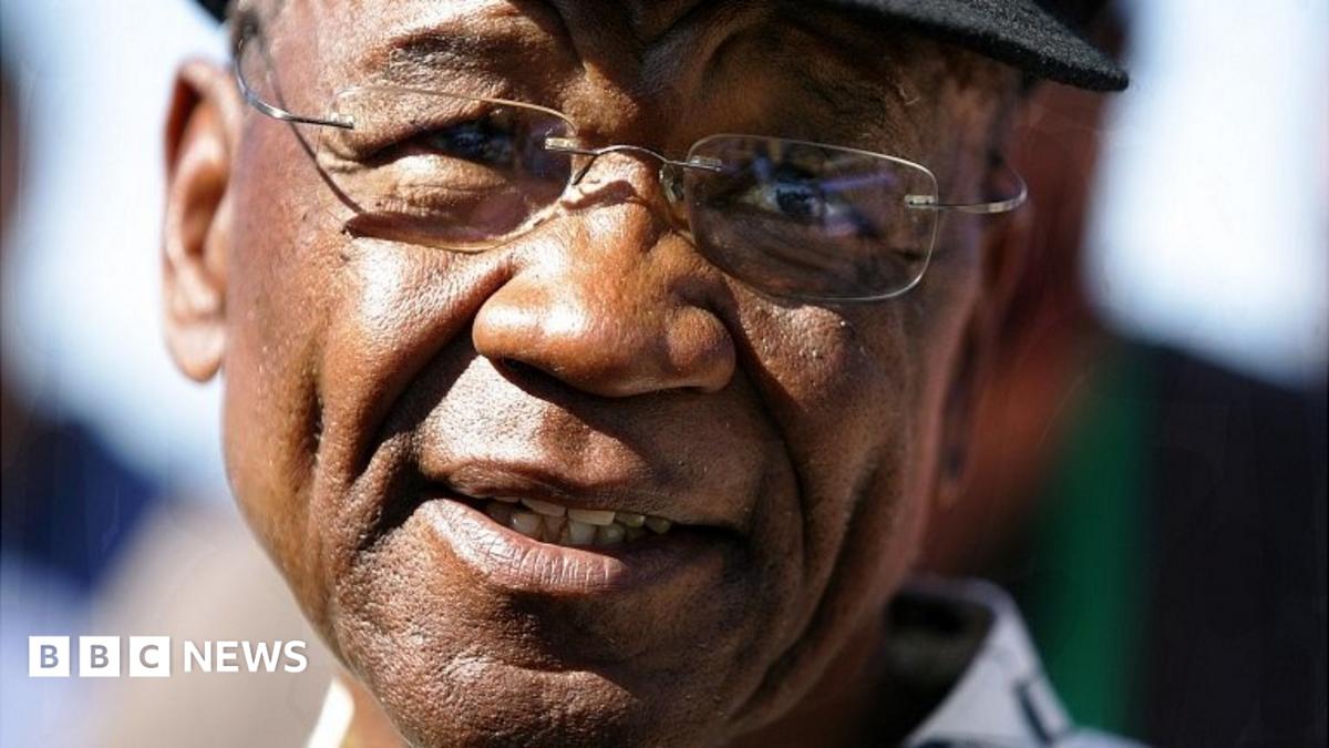 Lesotho PM Thabane returns home after fleeing 'coup' - BBC News