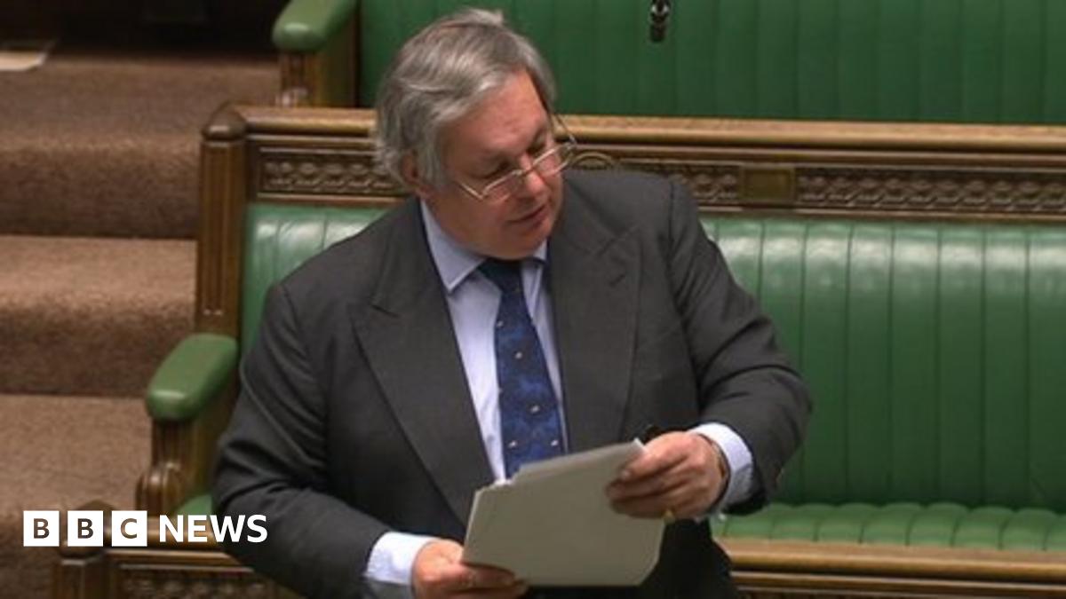 Sir Tony Baldry to stand down as MP after 32 years - BBC News