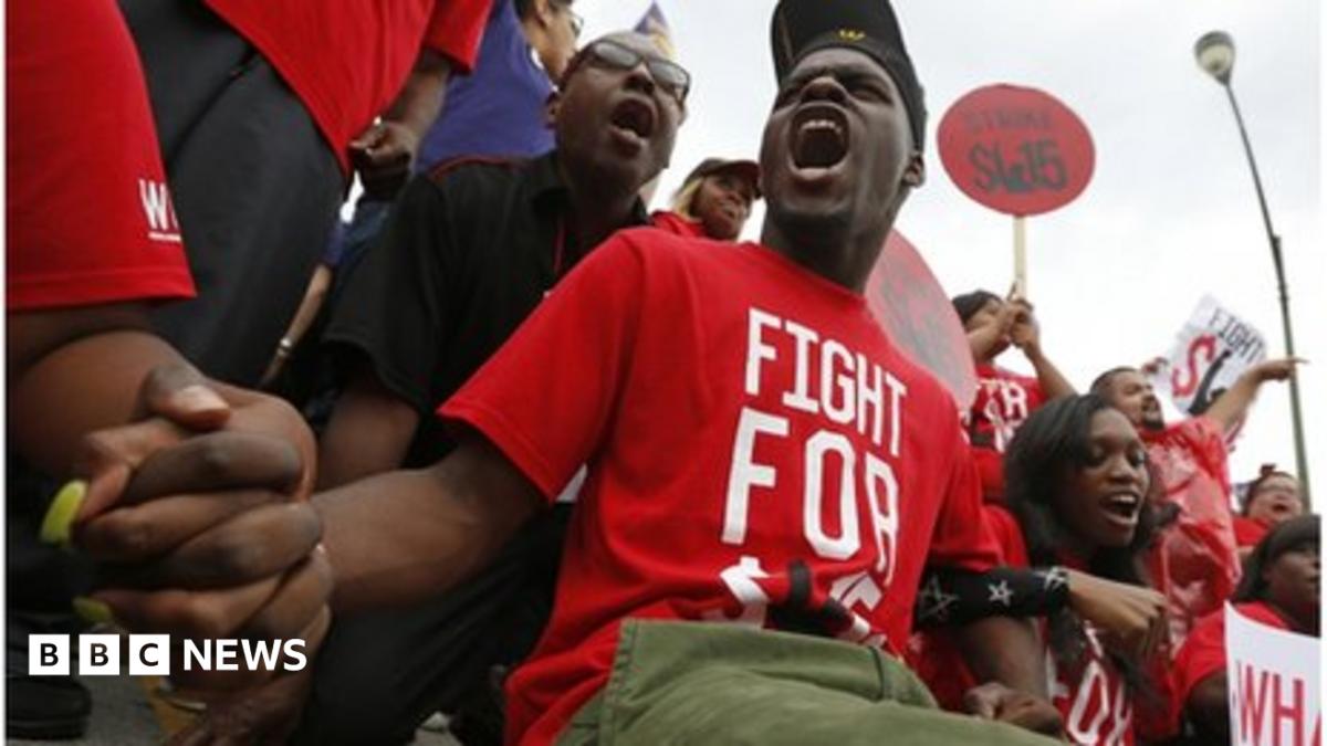 US fast-food protests lead to several arrests - BBC News