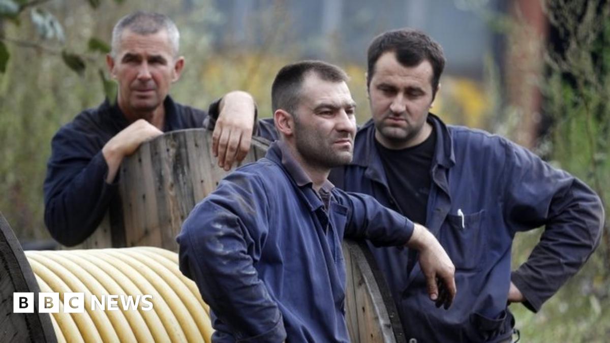 Five coal miners die in Bosnia after quake rocks mine - BBC News