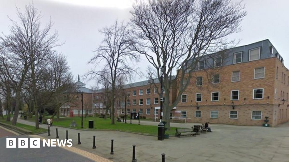 Alun Rees inquest: Social services 'lost' help plea - BBC News