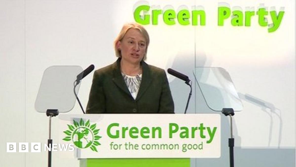 Green Party calls for £10 hourly minimum wage by 2020 - BBC News