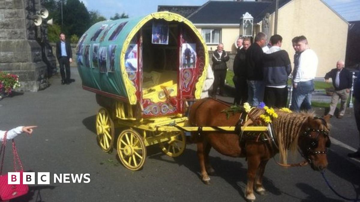 Cork deaths: Funerals held for brothers in Charleville - BBC News