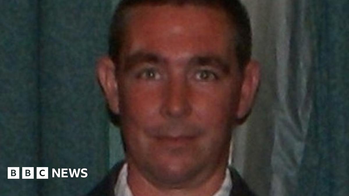 Man held over Jon-Paul Smith murder in Sheffield - BBC News