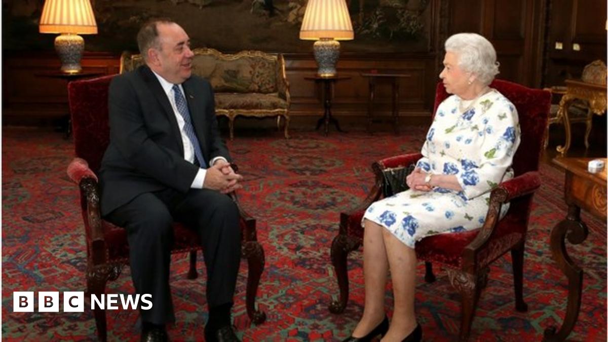 Scottish independence: Monarch 'above politics', Buckingham Palace says ...