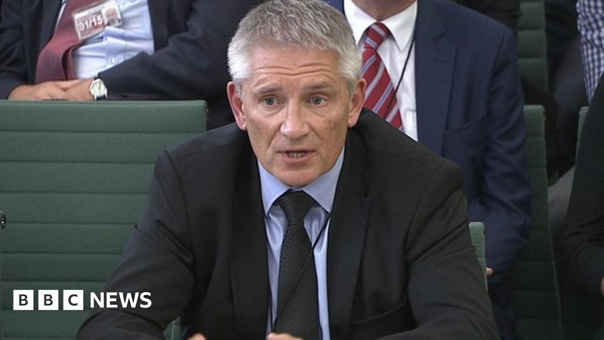 Ex Rotherham police chief 'failed' abuse victims - BBC News