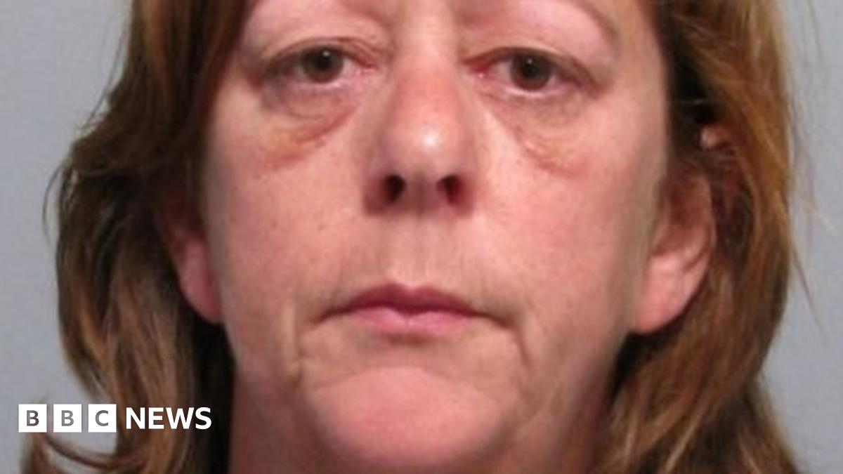 Drunken driver Tracey Matthews went wrong way along A14 - BBC News