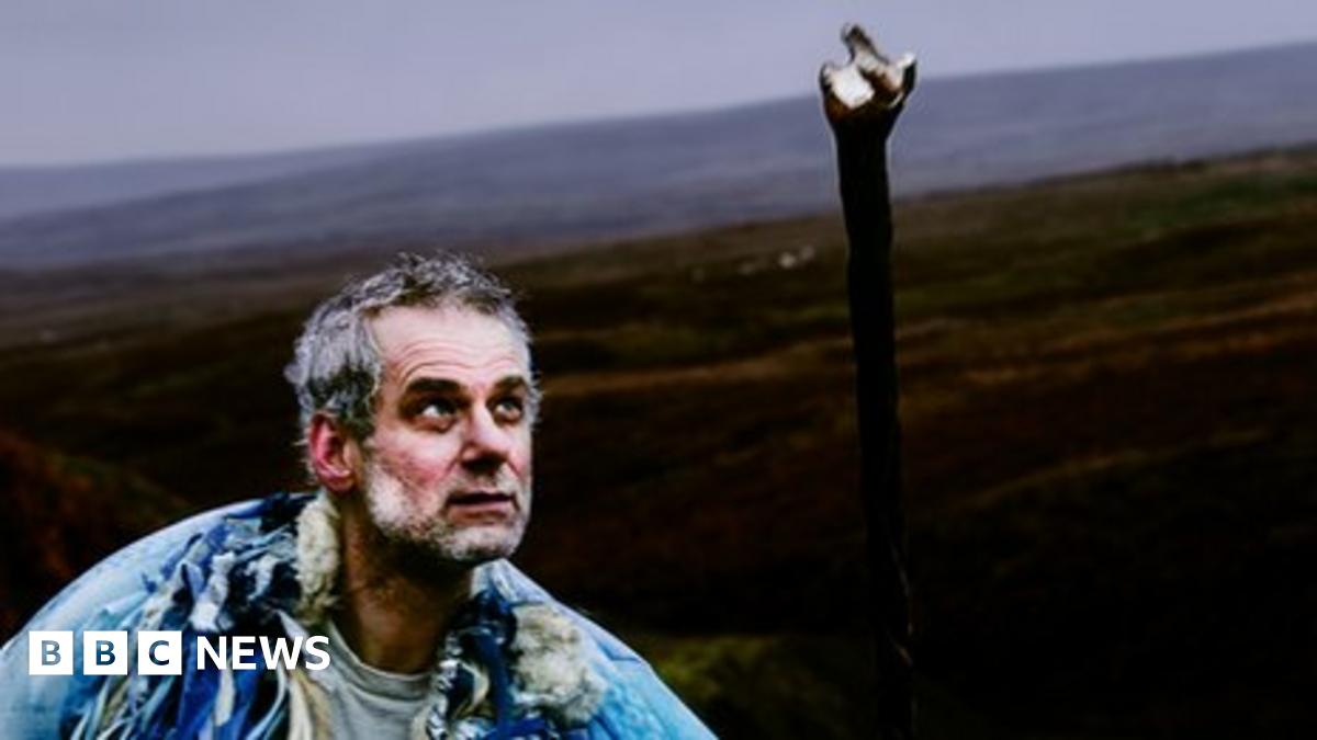 Harehope quarry becomes theatre for Shakespeare's Tempest - BBC News