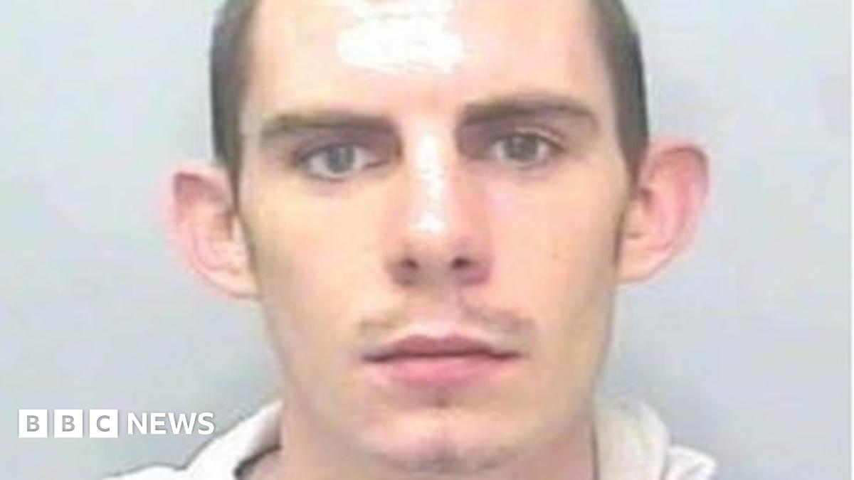 Child abuser Sam Prowse jailed for sex assaults on girl, 8 - BBC News