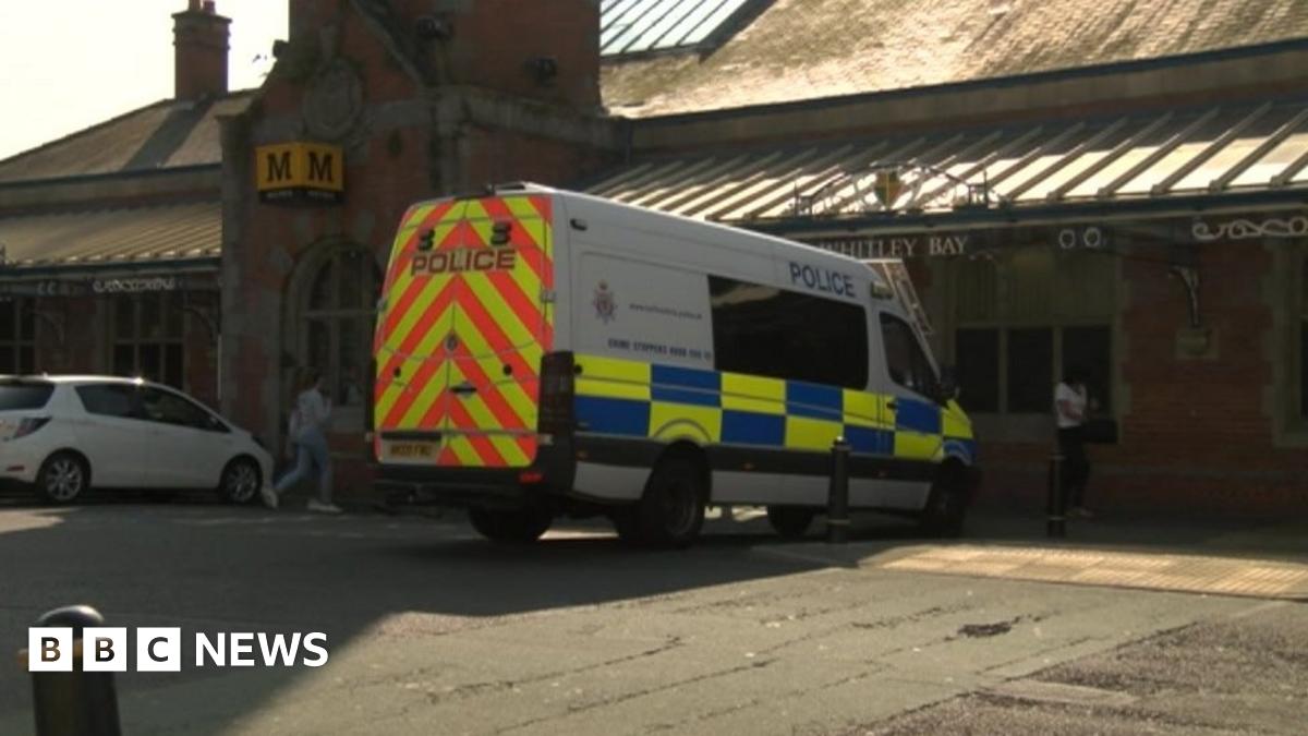 Lee Devlin death: Teenager denies manslaughter - BBC News