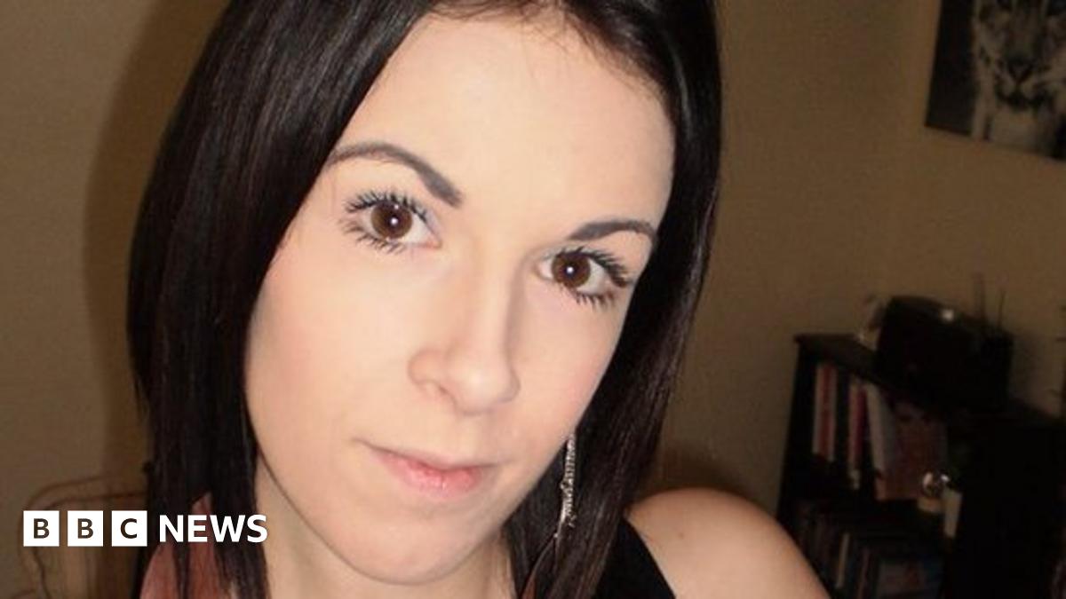 Emma Crossman case: 'Misguided loyalty led to suicide' - BBC News