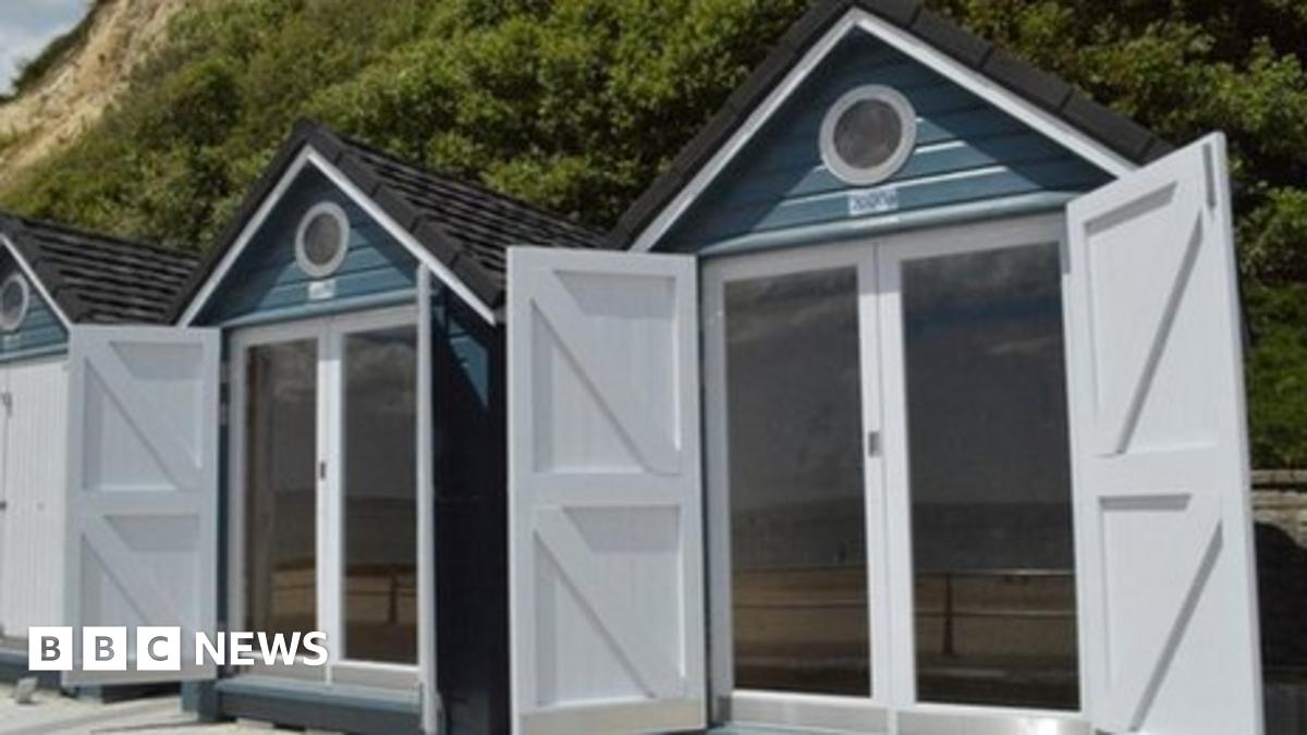 Southbourne overnight stay beach huts planned - BBC News