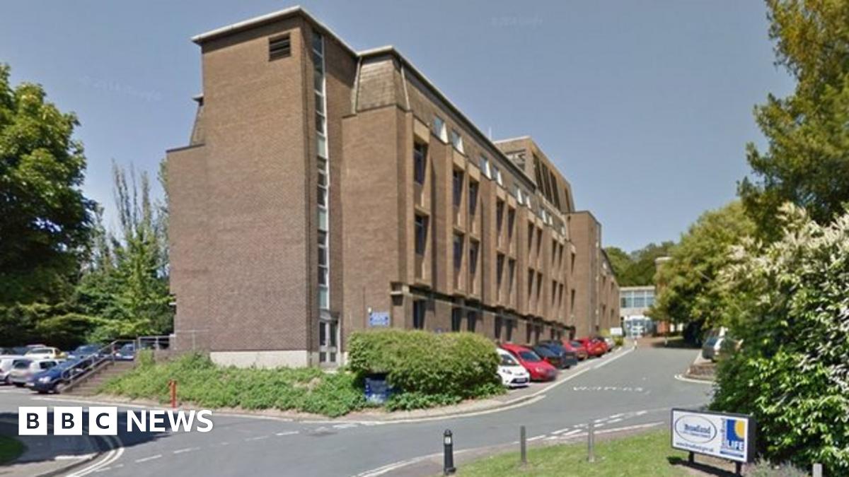 Broadland council deputy leader Stuart Clancy arrested - BBC News