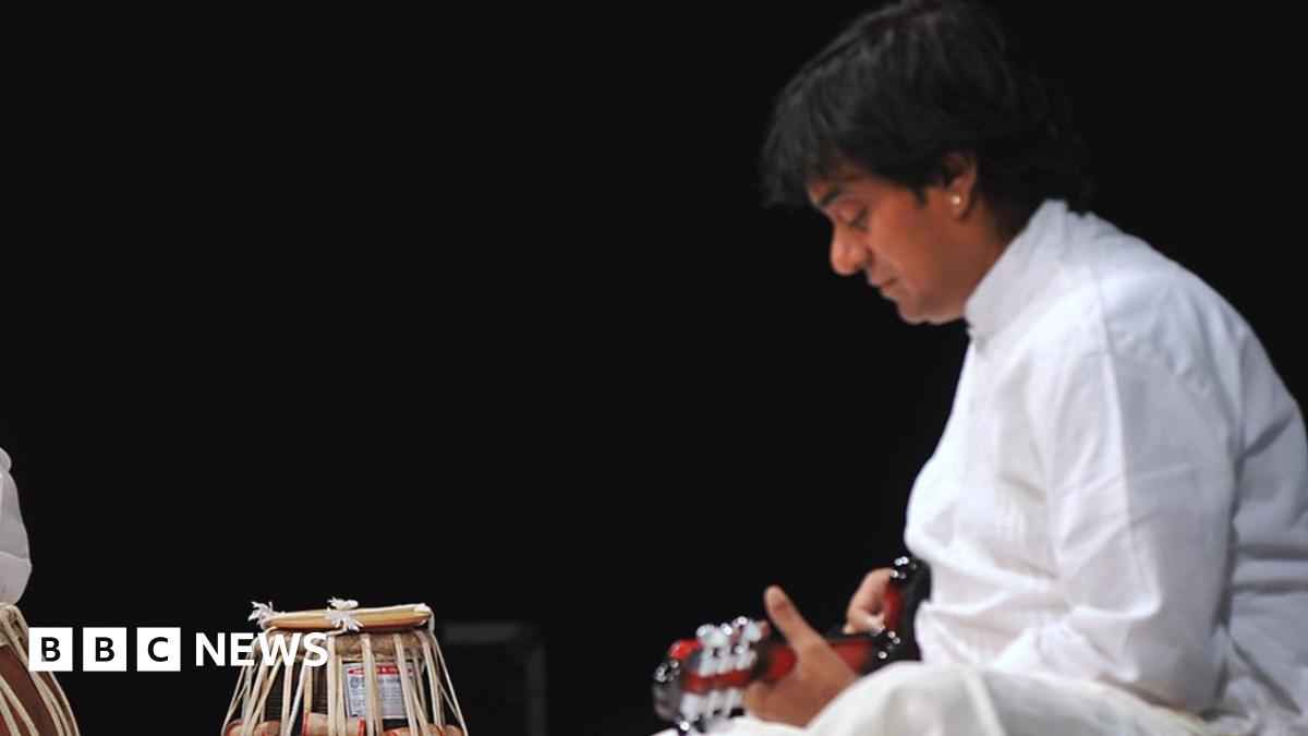 'Mandolin' Srinivas: Indian classical musician dies - BBC News