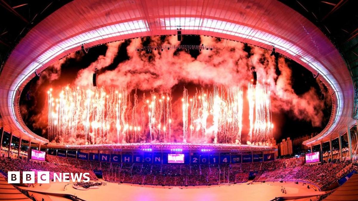 Day in pictures: 19 September - BBC News