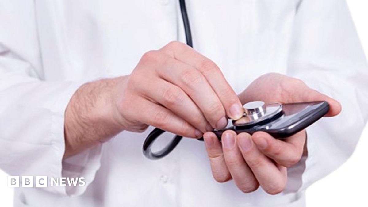 AI, robots, pocket doctors: Patient-centred health tech - BBC News