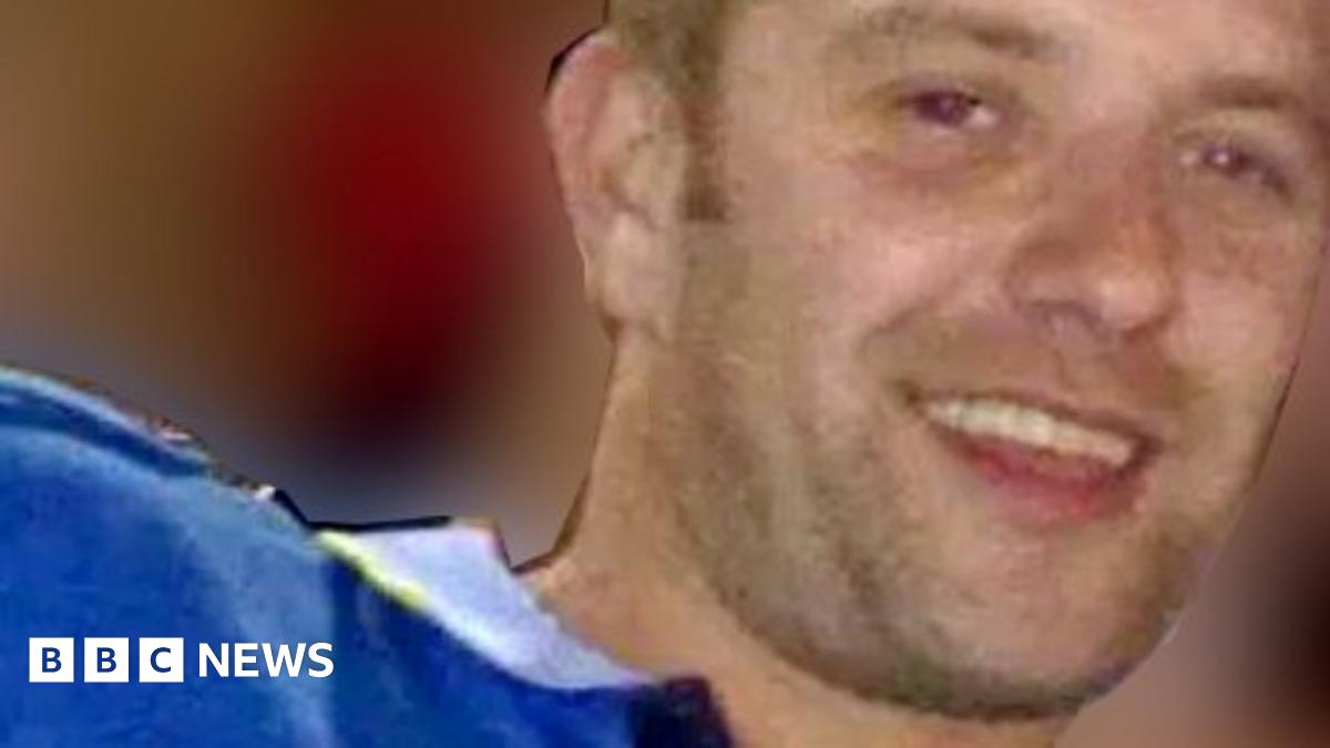 Boy, 16, admits murder of Michael Emmett in Blackwood - BBC News