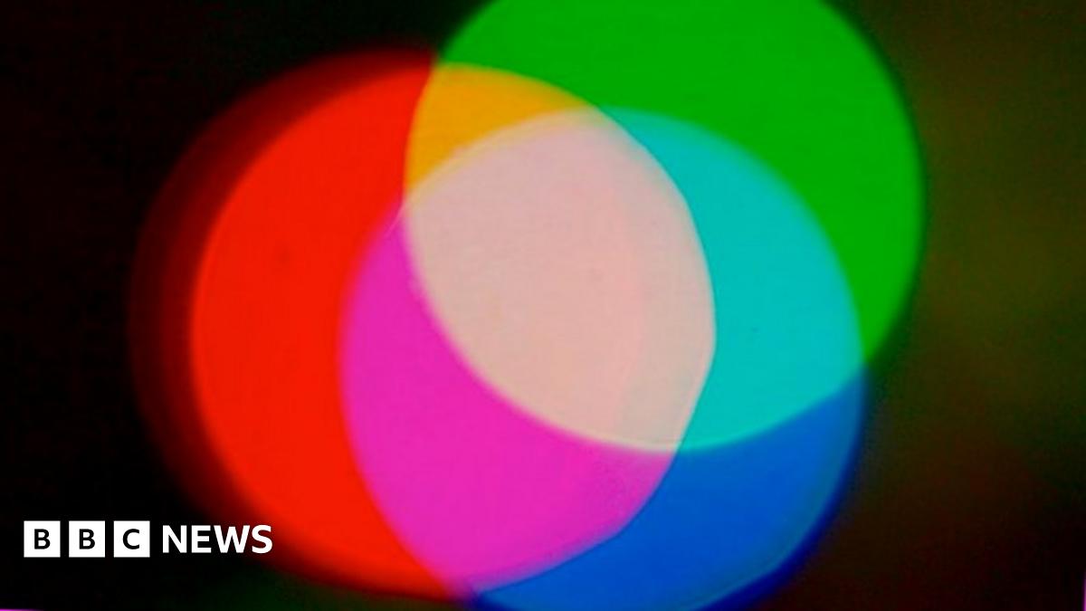 Your pictures: Lighting - BBC News