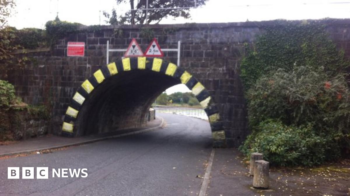 Viable pipe bomb found during alert in Newtownabbey - BBC News