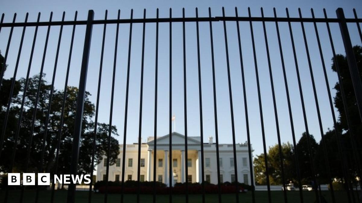 Secret Service: White House security plan 'failed' - BBC News