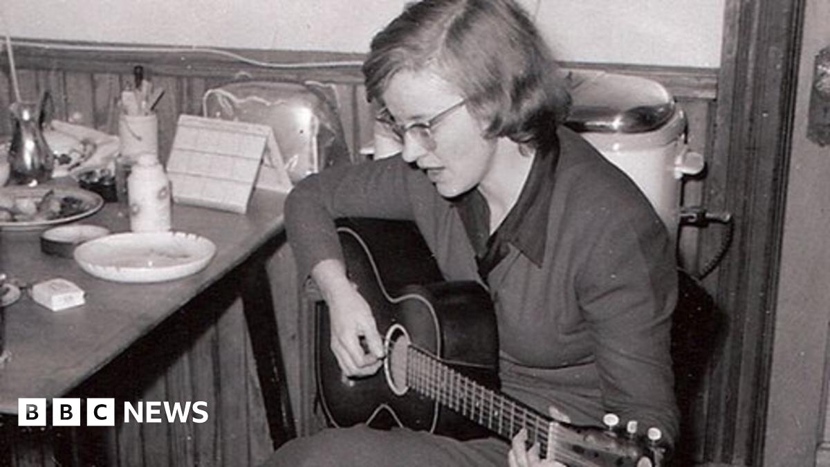Connie Converse: The mystery of the original singer-songwriter - BBC News
