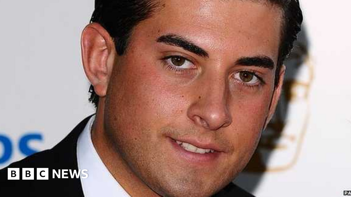 Towie's Arg says being sick on a plane was 'typical' him - BBC News