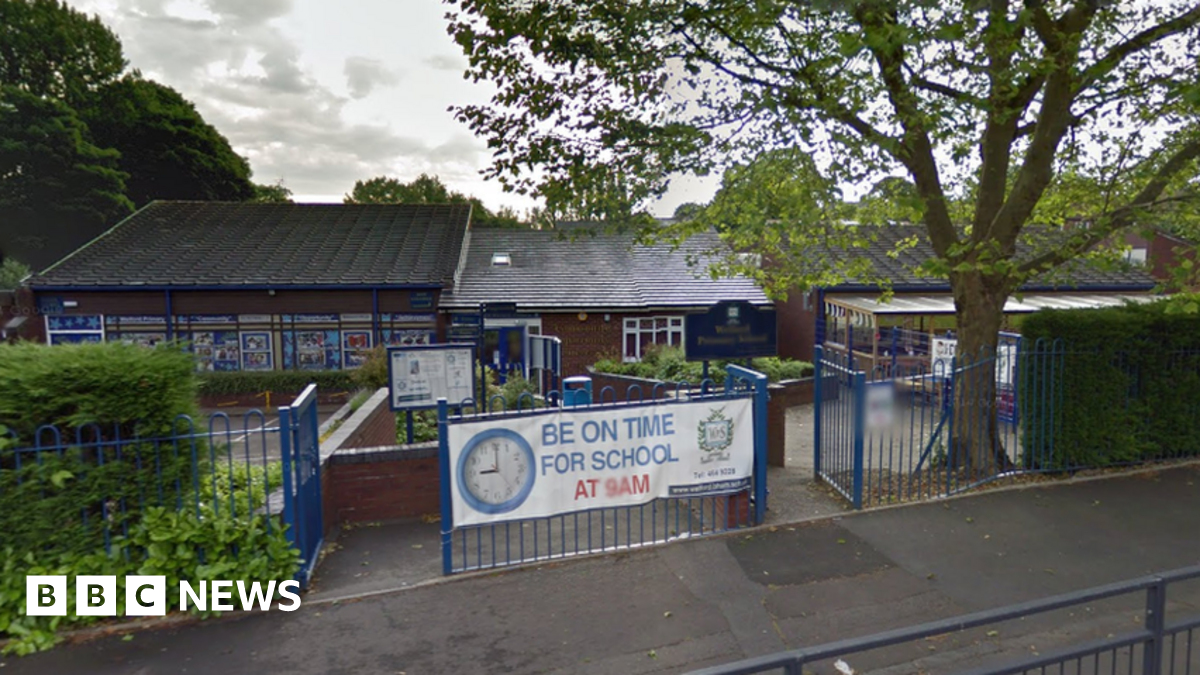 Anti-homophobia classes sparked row at Trojan school, union says - BBC News