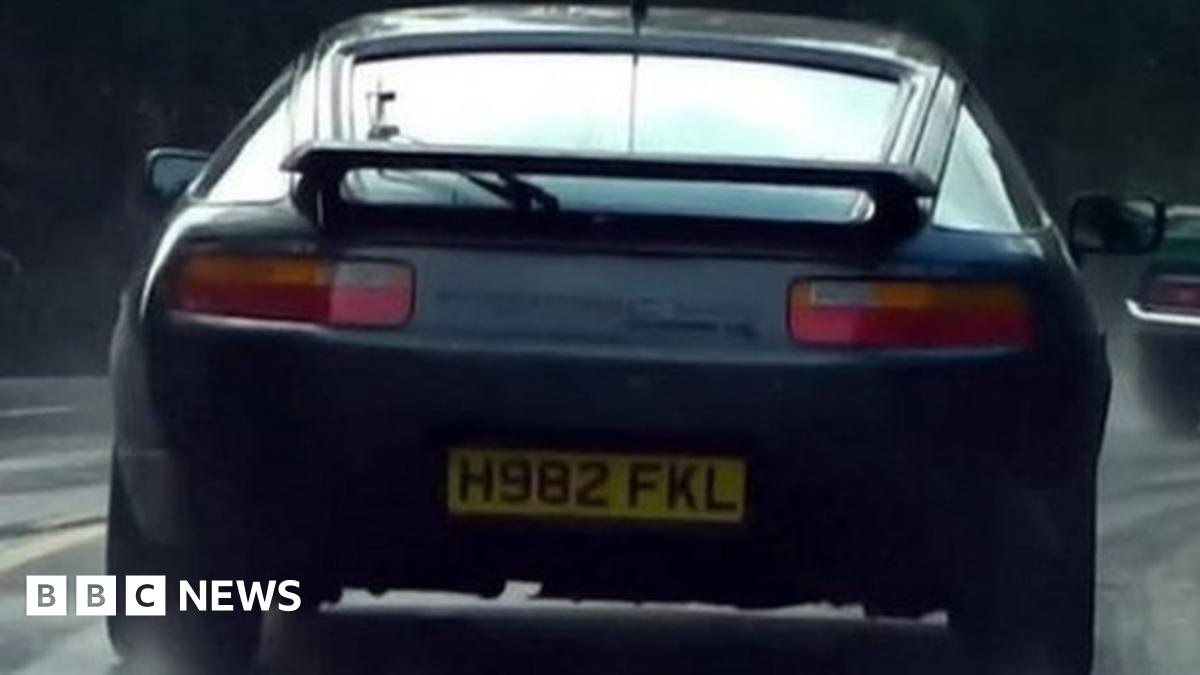 Top Gear crew 'chased by thousands and ordered out of country' - BBC News