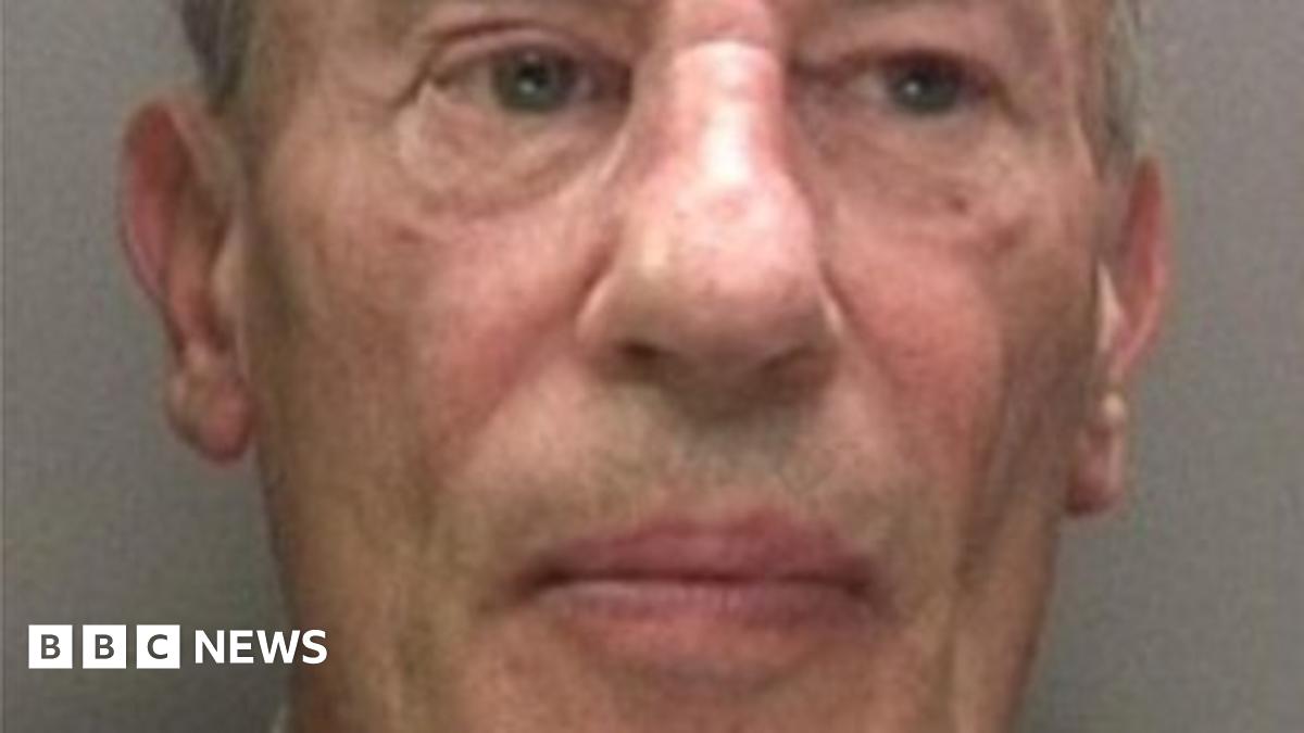 Shooting spree killer Harry Street detained over bomb and weapons - BBC ...