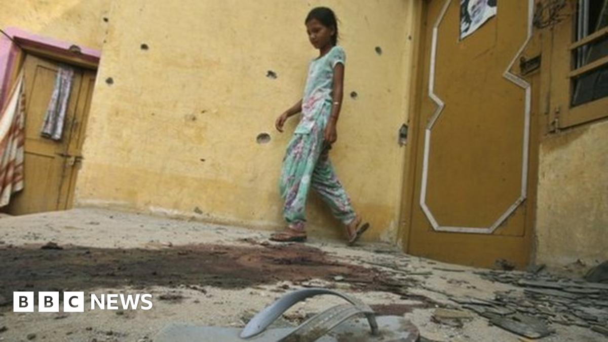 Indian media criticise Kashmir border clashes - BBC News