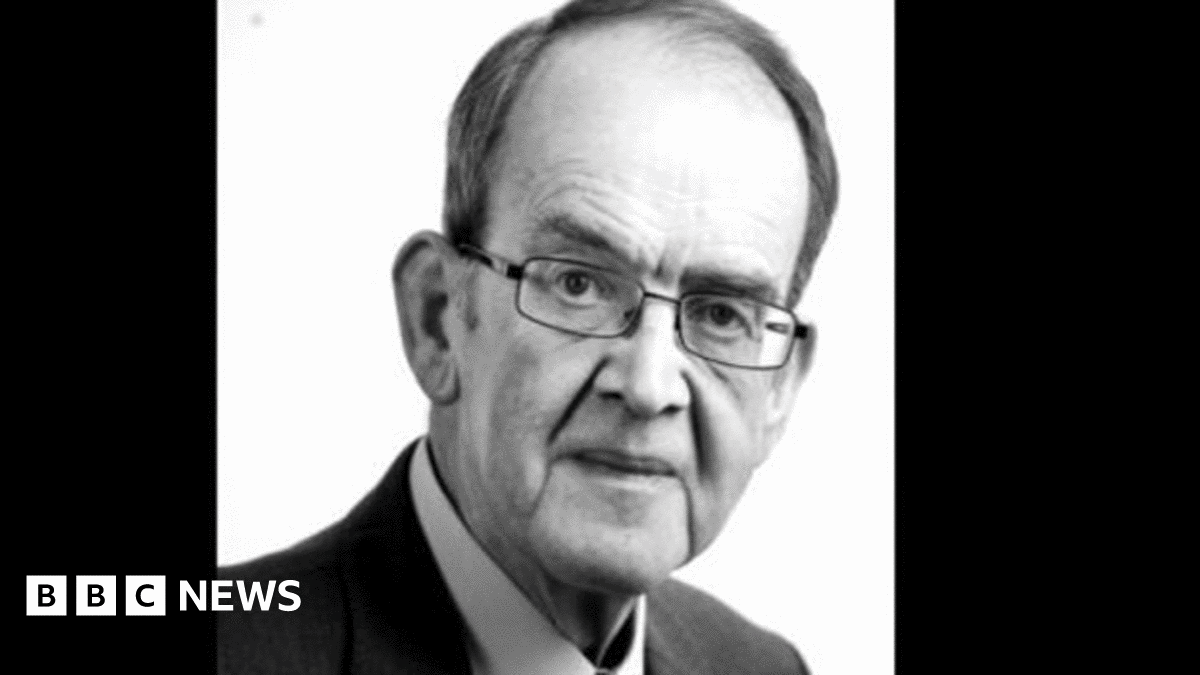Angus Macleod: Tributes paid to The Times newspaper's Scottish editor ...