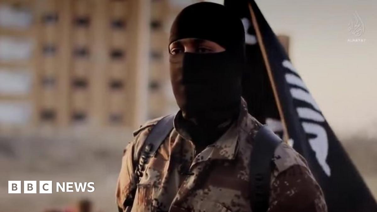 FBI in plea to identify masked IS man in video - BBC News