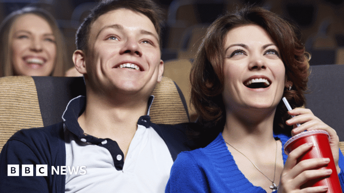 Comedy club charges per laugh with facial recognition - BBC News