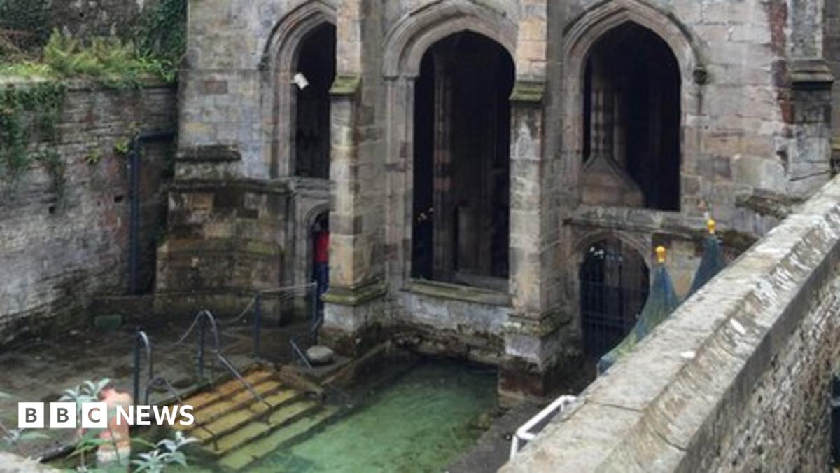 Holywell sculpture and history trail unveiled - BBC News