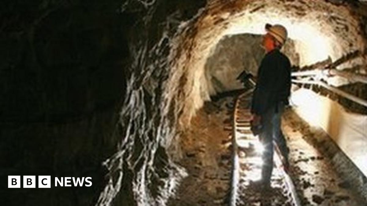 Boardroom changes at Tyndrum gold mine firm Scotgold - BBC News