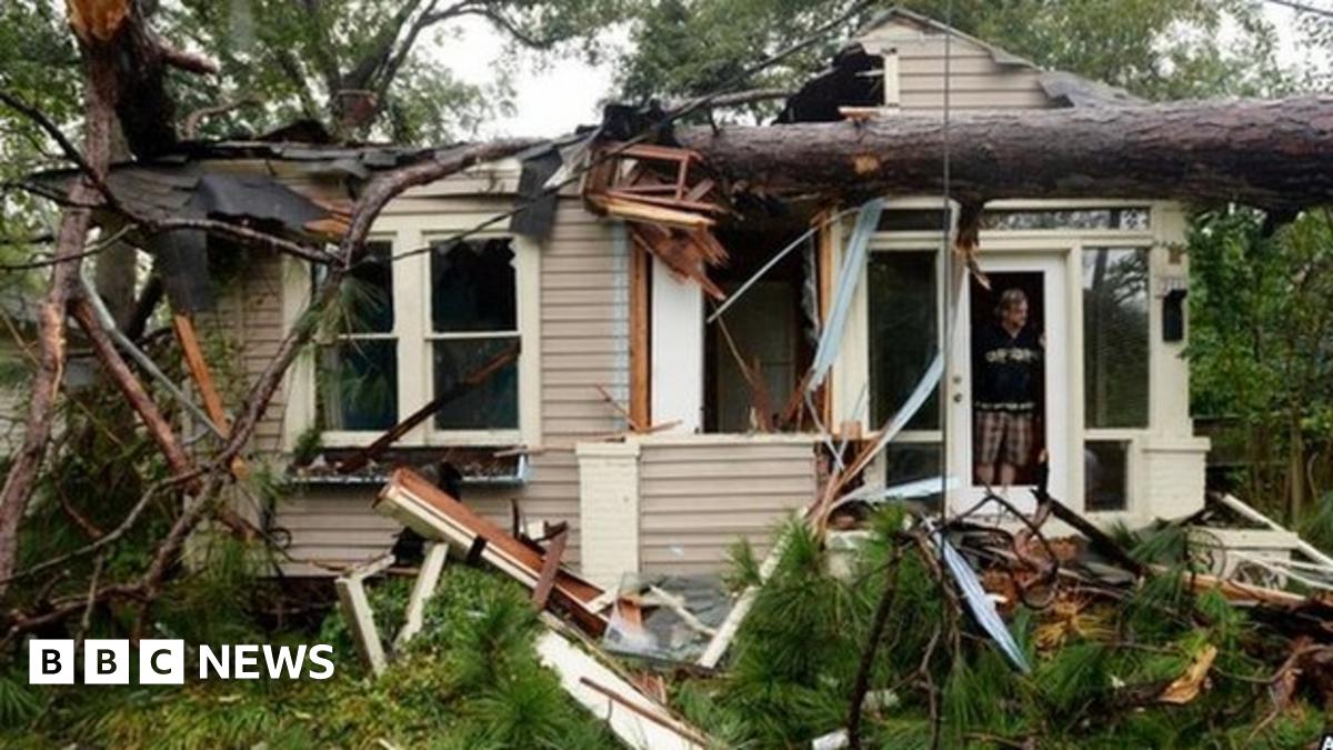 Deadly storm rips through US states - BBC News