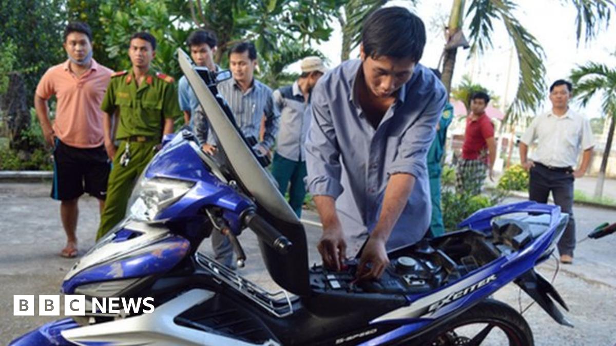 Vietnam thief confesses to nabbing 200 dogs - BBC News