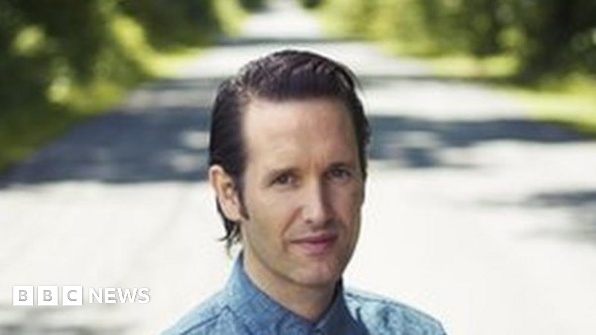 Ash lead singer Tim Wheeler on dealing with loss through music - BBC News