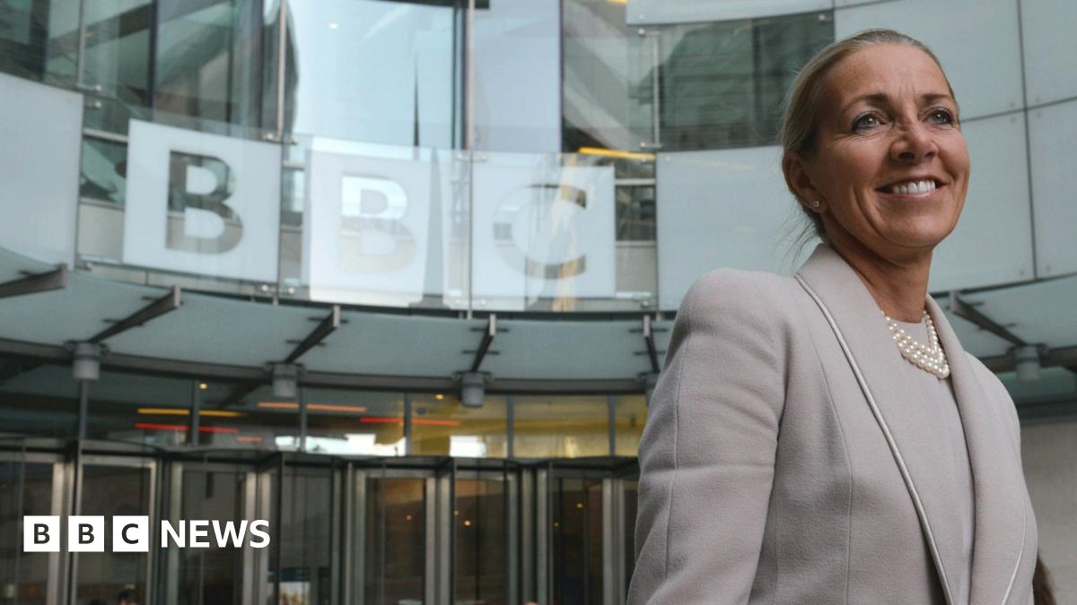 BBC Trust boss Rona Fairhead backs licence fee - BBC News