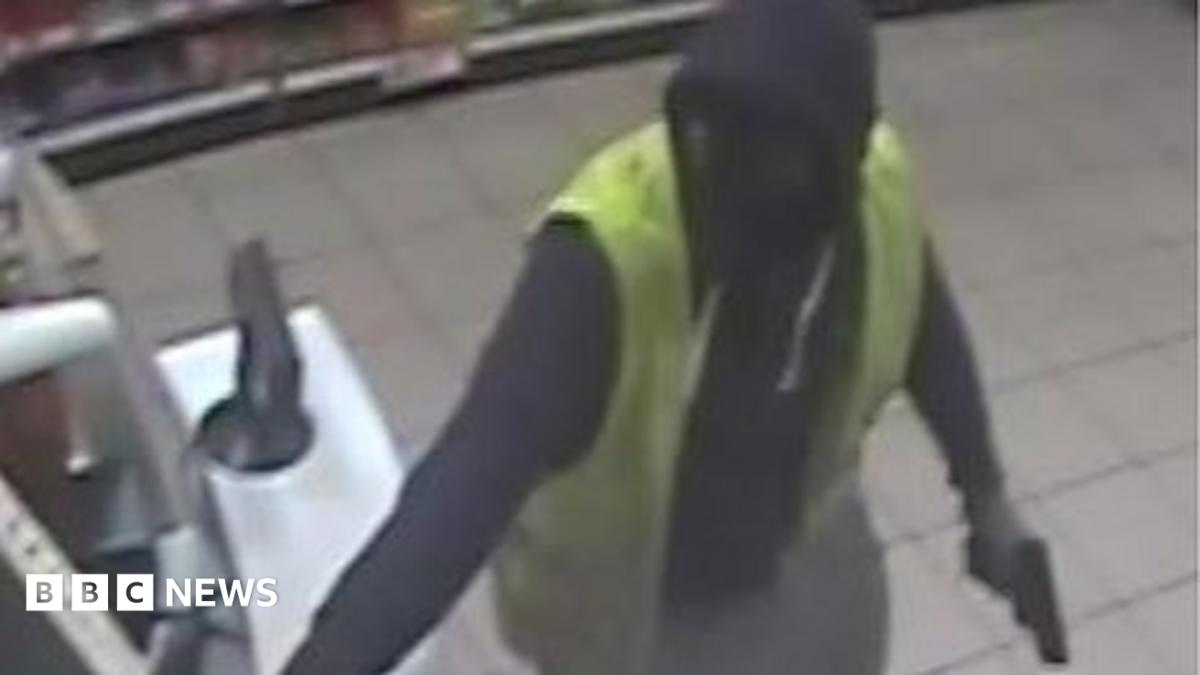CCTV of masked gunman released after Peterborough attempted robbery ...