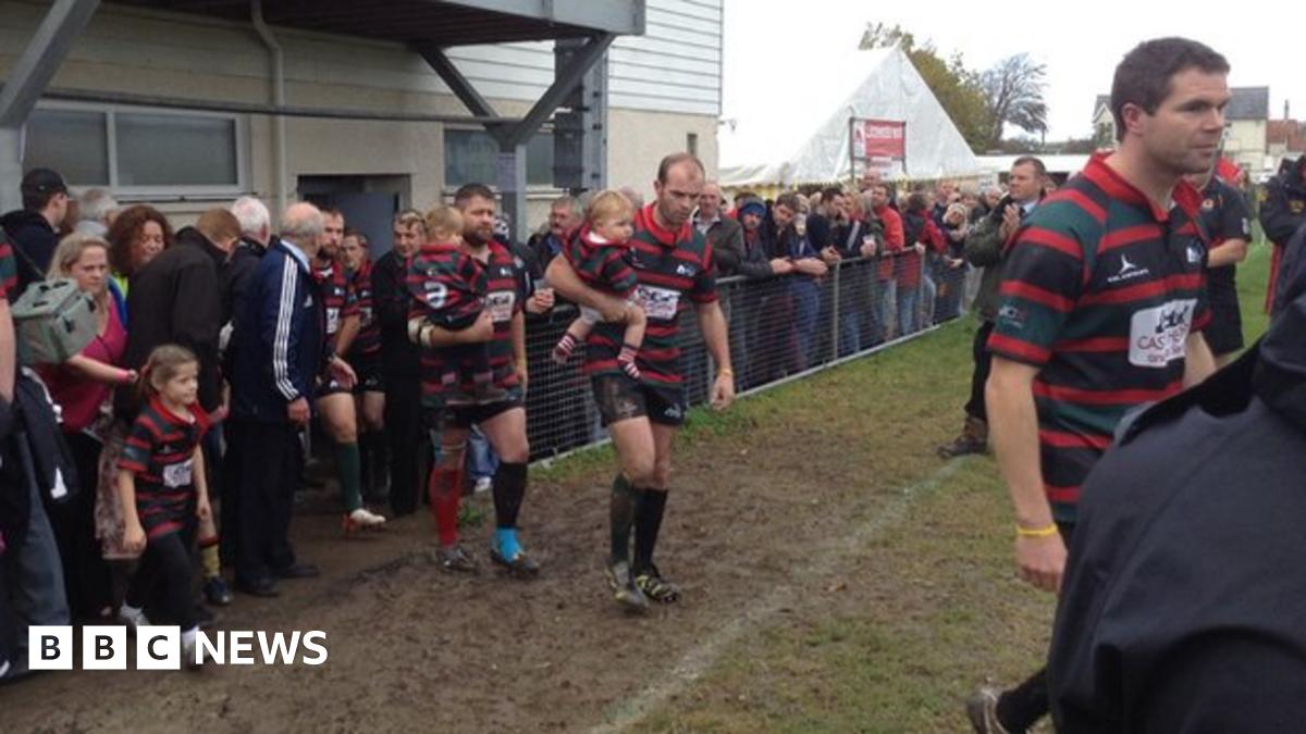 Ex-Wales rugby internationals at match for Dylan Rees - BBC News