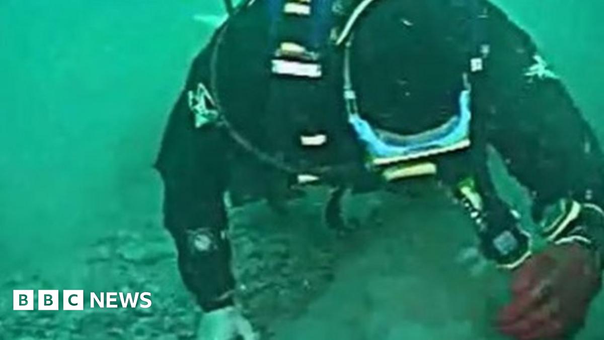 Pembrokeshire has 'thousands' of undiscovered wrecks - diver - BBC News