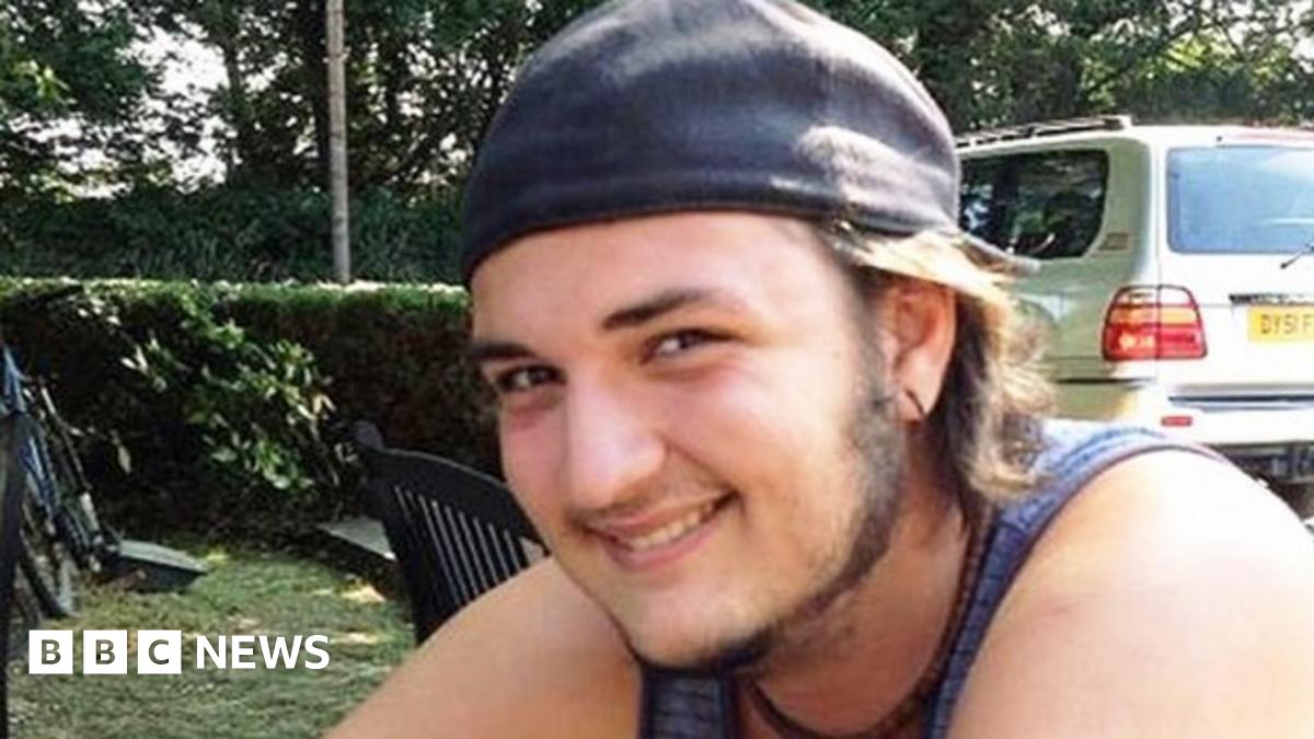 Neknominate victim Isaac Richardson drank 30 units in two minutes - BBC ...