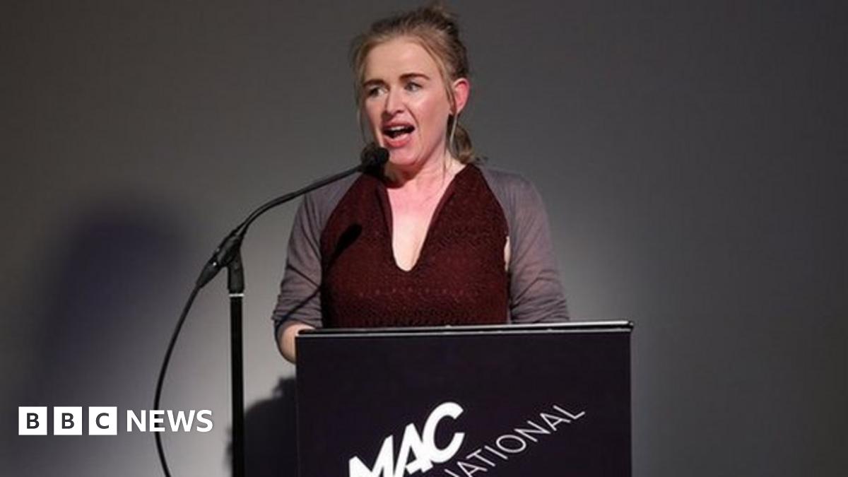 Mac International: Artist Mairéad McClean has won £20k prize - BBC News