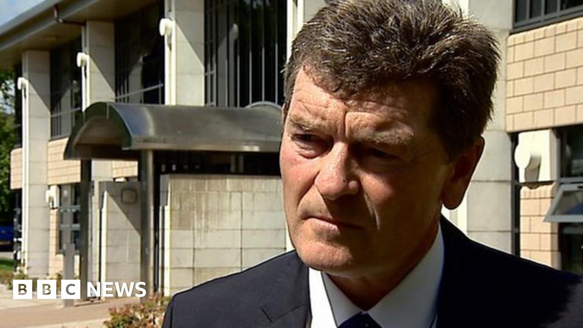 NHS Grampian chief executive to be paid up to £151,000 - BBC News