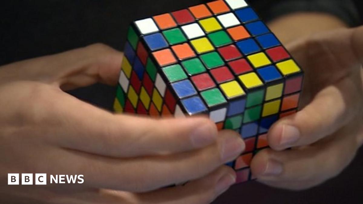 Rubik's Cube UK championship under way in Leicester - BBC News