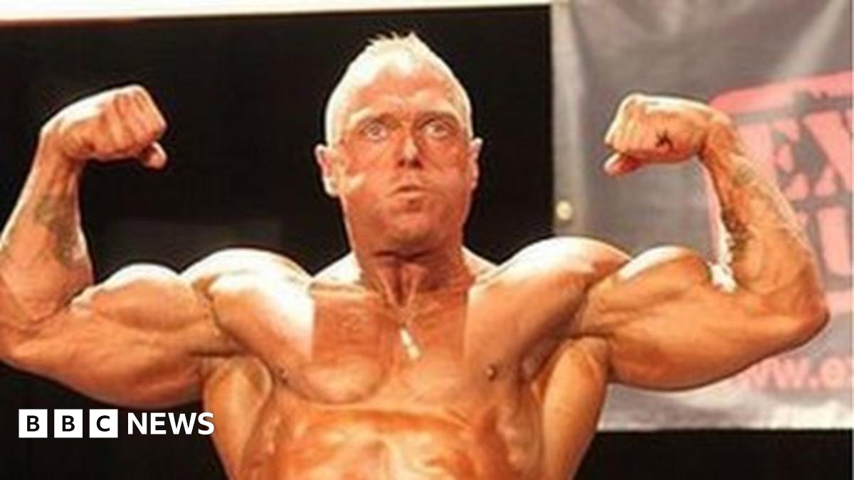 'Disabled' bodybuilder Peter Beddoe jailed for fraud - BBC News